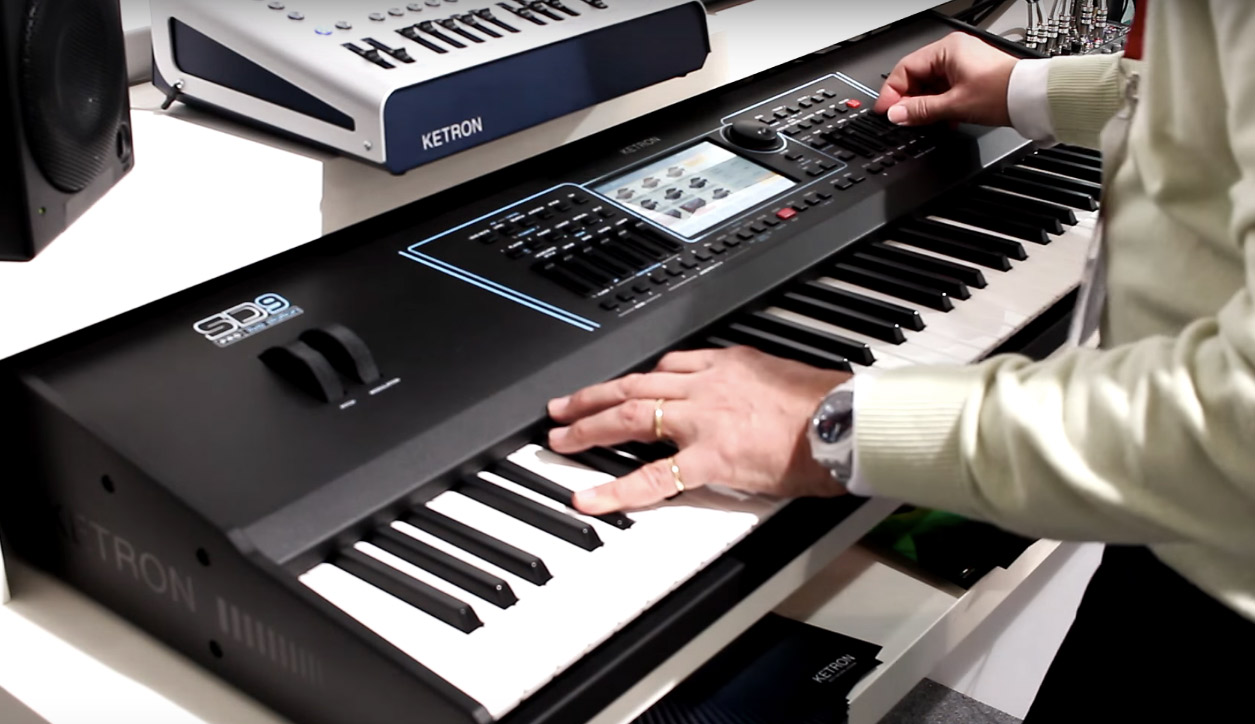 Estate in movimento per i musicisti che suonano Ketron | Tastiere arranger
